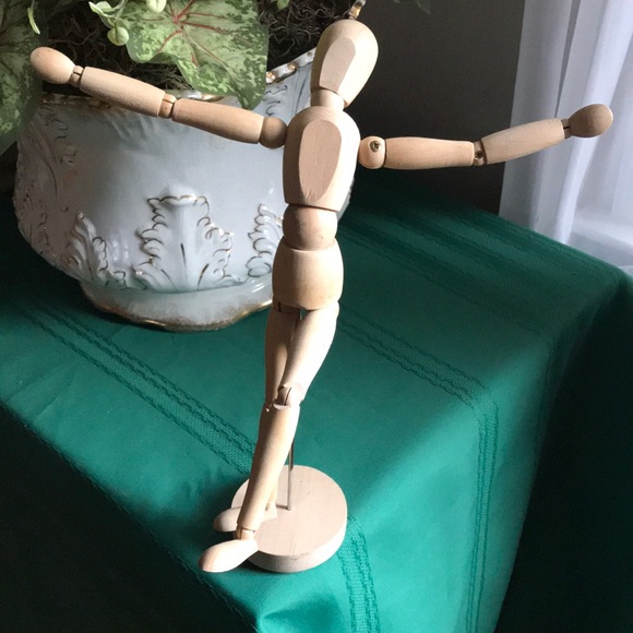 Art | Wooden Sketch Artist Figure Moveable Limbs And Head Still Life ...